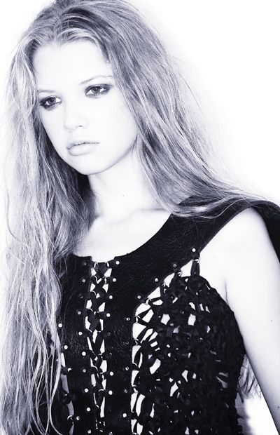 LOGAN NEITZEL spring 2012 - Fashion Daily Mag