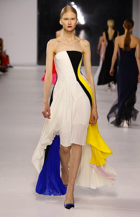 Striking Silhouettes at Dior | Resort 2014 - Fashion Daily Mag