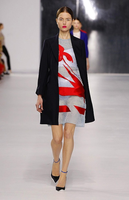 Striking Silhouettes at Dior | Resort 2014 - Fashion Daily Mag