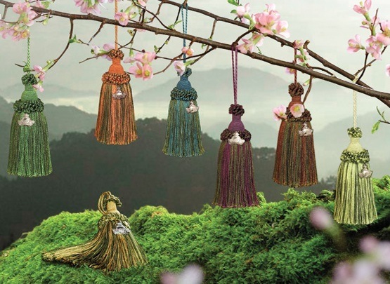 HOLIDAY GIFTS: the fragrant home - Fashion Daily Mag