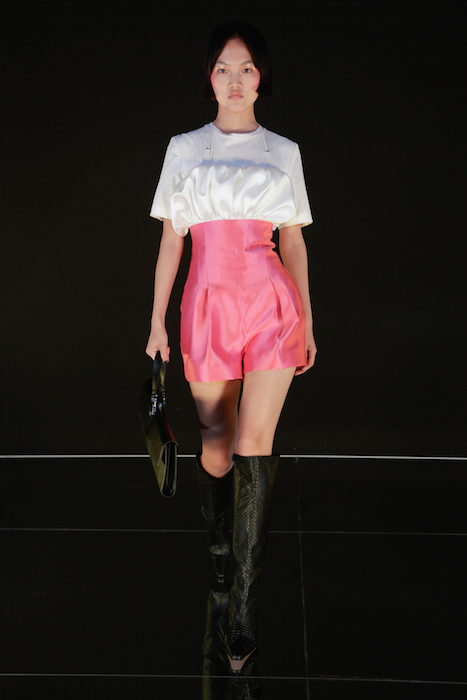 YOUNG DESIGNERS in PARIS: CALVIN LUO spring 2020 - Fashion Daily Mag